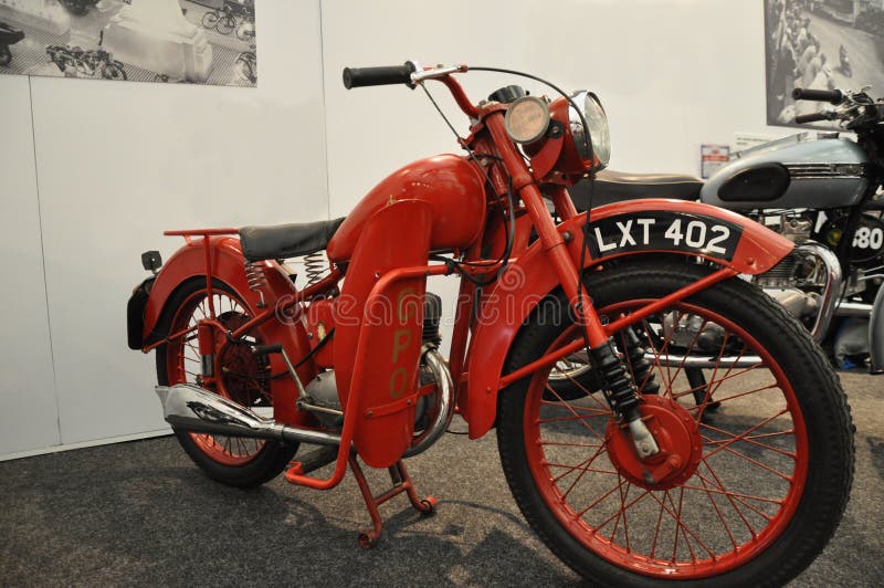 Motocyclette Petite De Bureau De Poste De BSA Photo stock éditorial ...