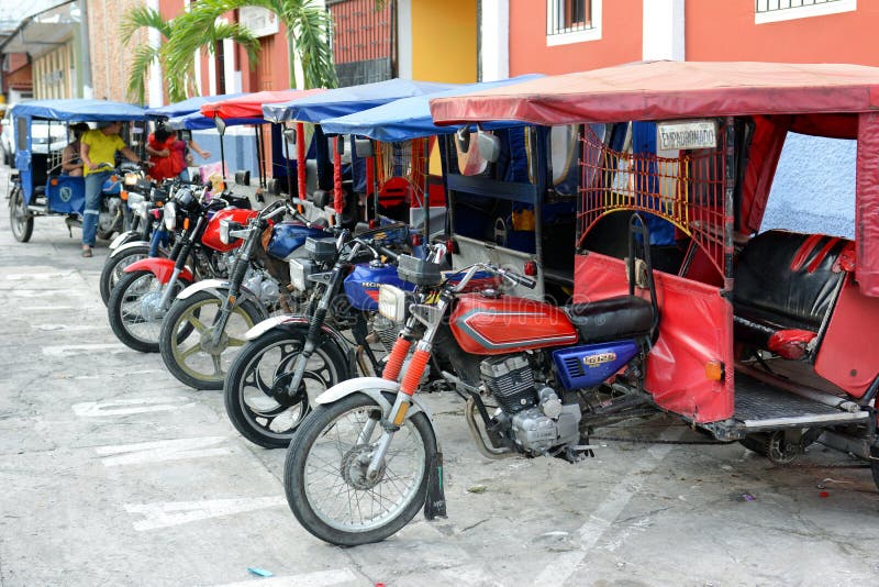 MotoKar Iquitos Peru redactionele afbeelding. Image of straat - 61241800