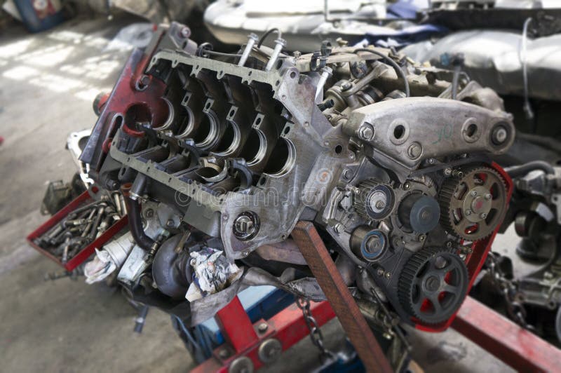 Motor automotriz foto de archivo. Imagen de nuevo, acero - 40998304