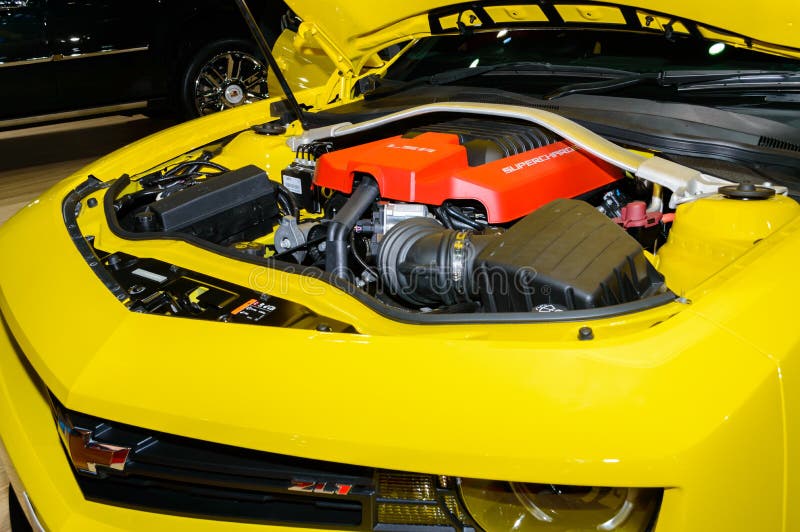 Motor Chevrolet Camaro ZL1 foto de archivo editorial. Imagen de moderno ...