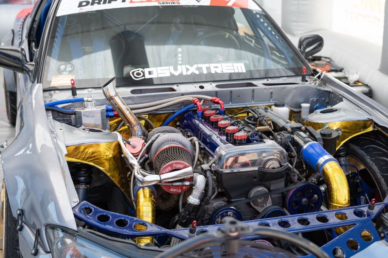 Motor De Silvia De Nissan Prateada S13 5 Com Capuz Aberta Fotografia ...