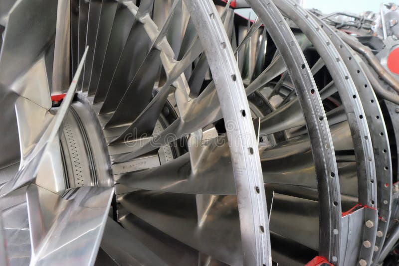 Motor De Turborreactor Del Combatiente Foto de archivo - Imagen de ...