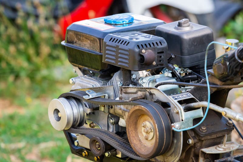 Landbouwmachineonderdeel. Poelie- En Riemaandrijving Stock Foto - Image ...