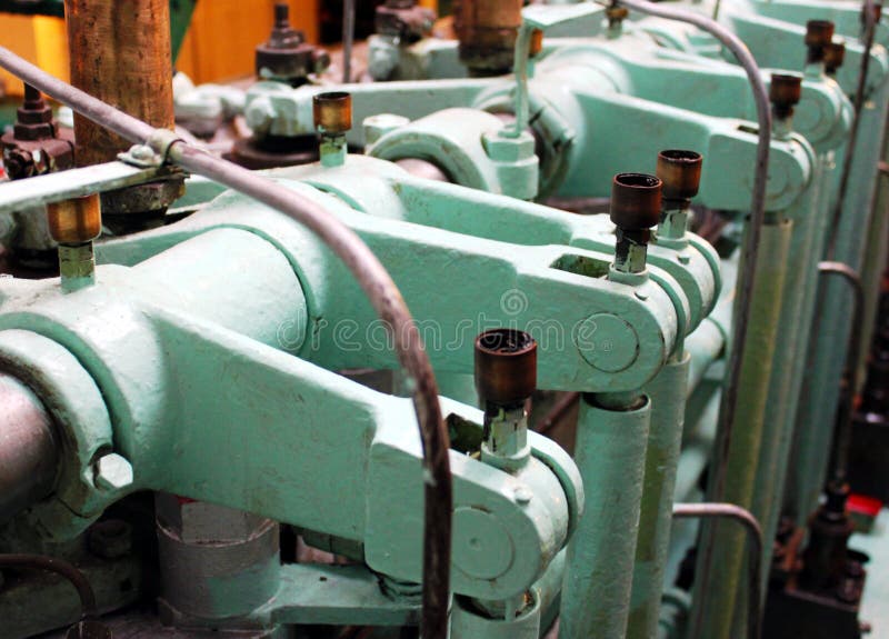 Motor no navio foto de stock. Imagem de industrial, velocidade - 63982844