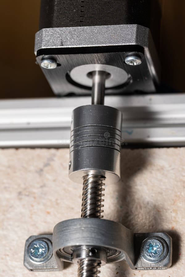 Motor Paso a Paso Con Tornillo Sin Fin Y Cojinete Impresora 3d Imagen ...
