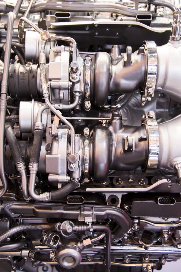 Motor Poderoso De Um Carro Desportivo Moderno Foto de Stock - Imagem de ...