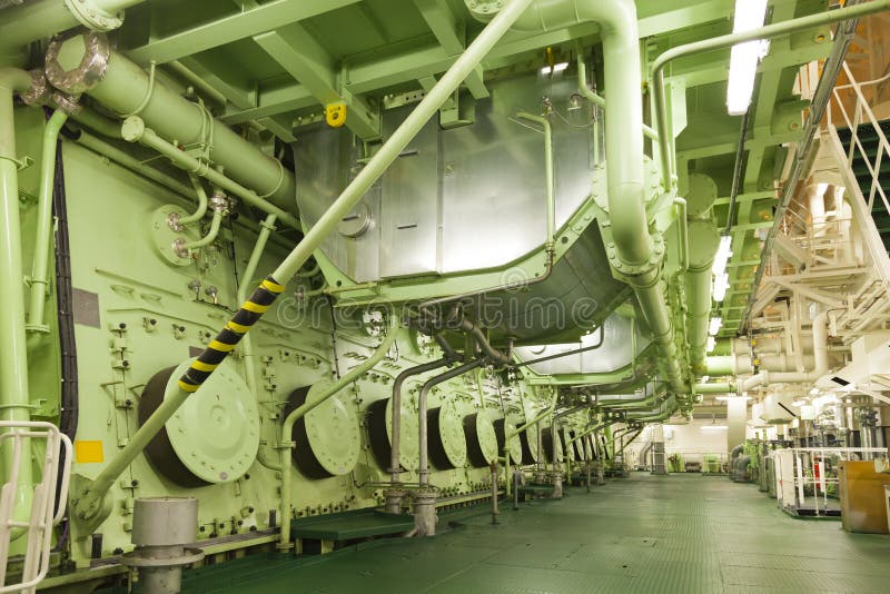 Motor Principal De Um Navio Grande Imagem de Stock - Imagem de retrato ...
