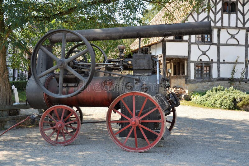 Motor Vehicle, Cannon, Wagon, Steam Engine Picture. Image: 123239622