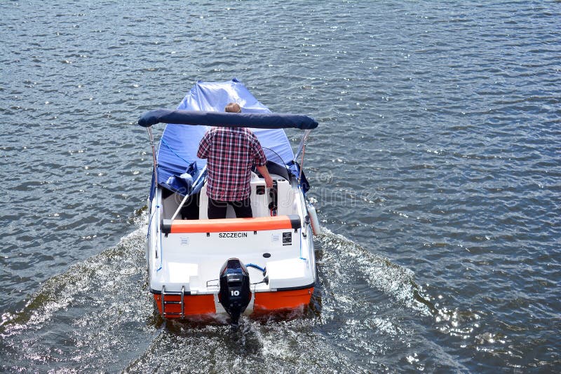 Motorboat on the river editorial photo. Image of activity - 120137891