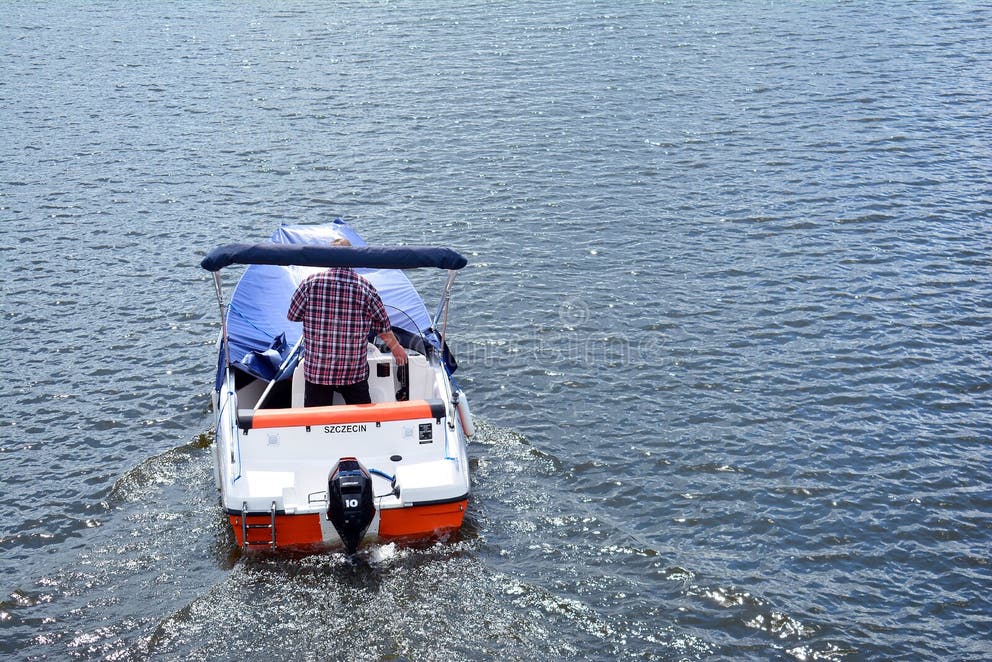 Motorboat on the river editorial photography. Image of activity - 120137892