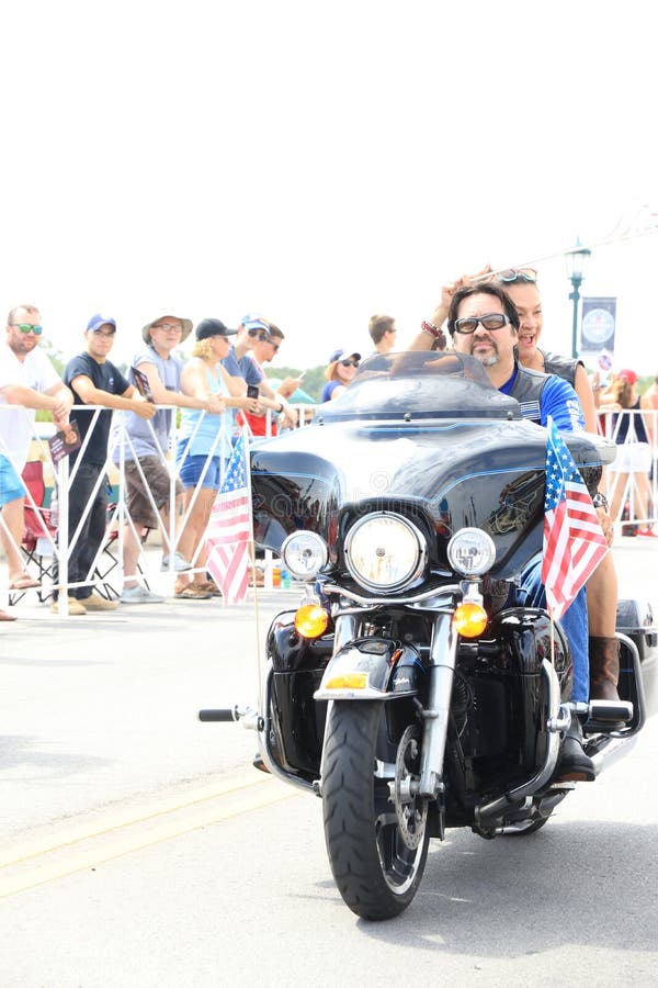 American Independence Day Parade Editorial Photography - Image of ...