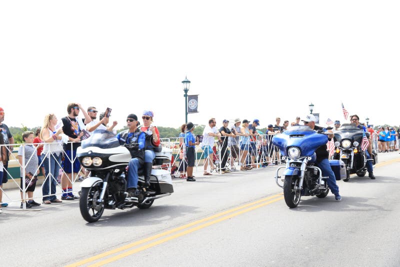 American Independence Day Parade Editorial Photo - Image of ...