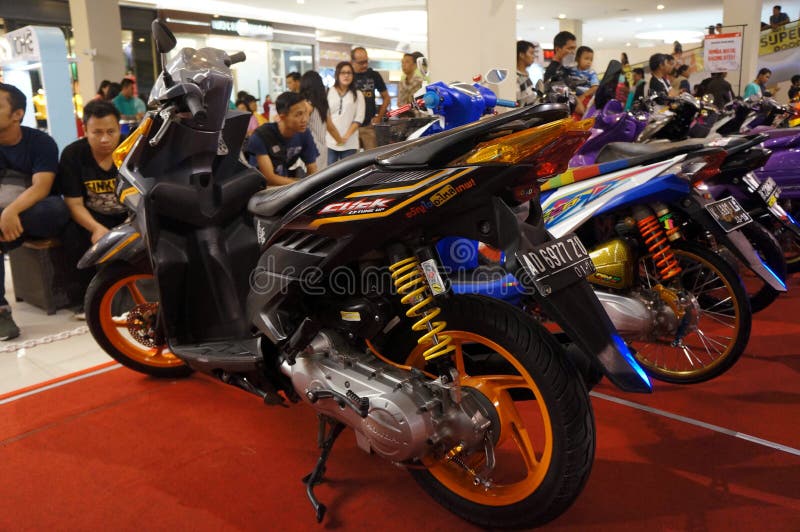 Modified motorcycles editorial stock image. Image of mall - 66893229
