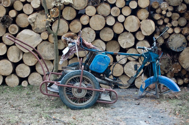 Motorcycle wreck stock image. Image of lumber, yard, drive - 26501479