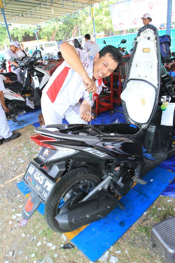 Motorcycles service editorial stock photo. Image of solo - 46572863