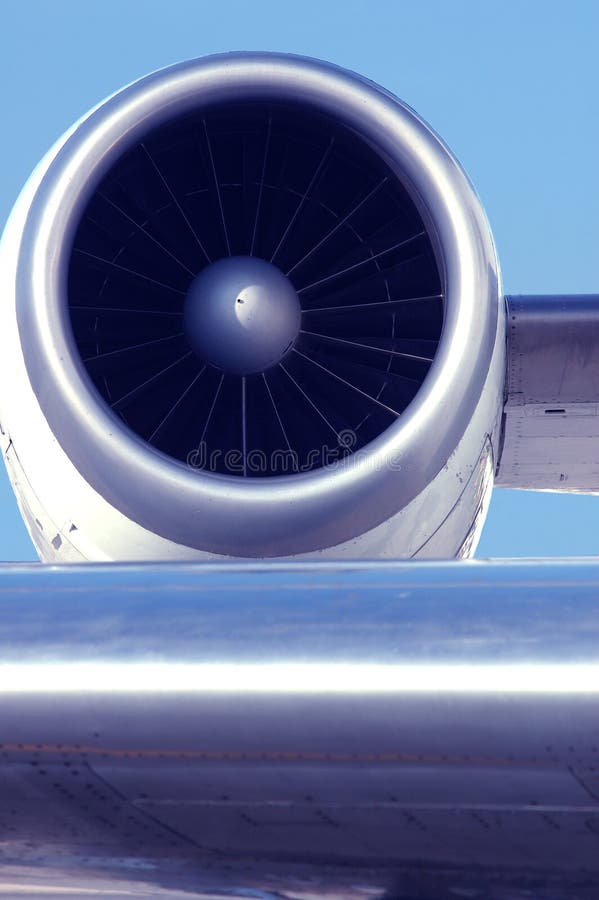 Motore Dell'aeroplano Del Jet Immagine Stock - Immagine di manutenzione ...