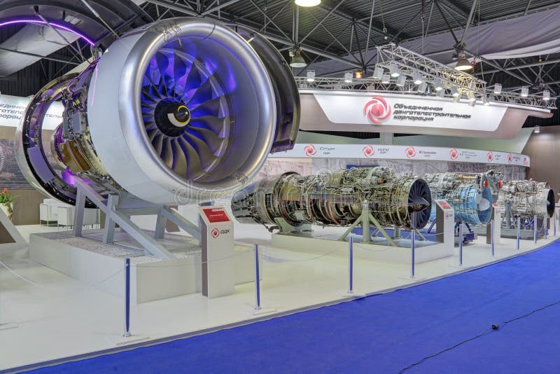 Motor De Turborreactor De Los Aviones Foto de archivo - Imagen de ...