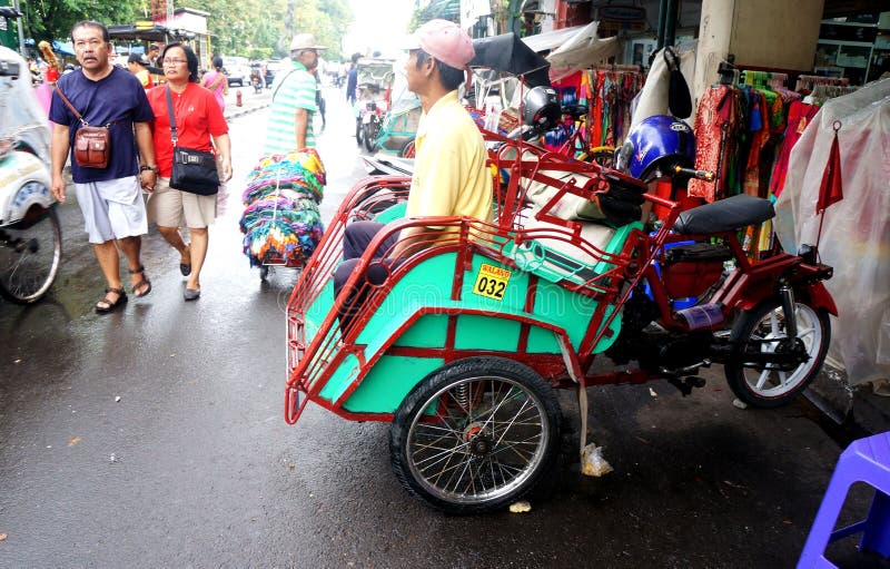 Motorized ricksaw editorial stock image. Image of streets - 49948989