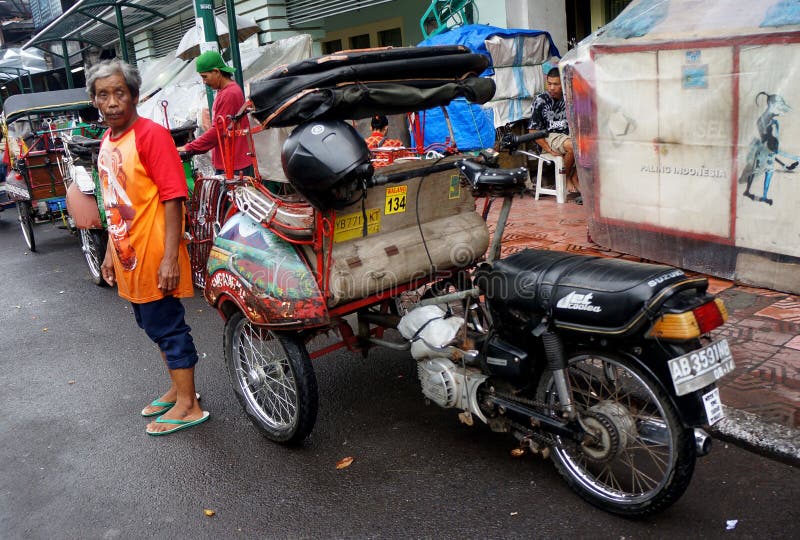 Motorized ricksaw editorial photo. Image of rickshaw - 49949011