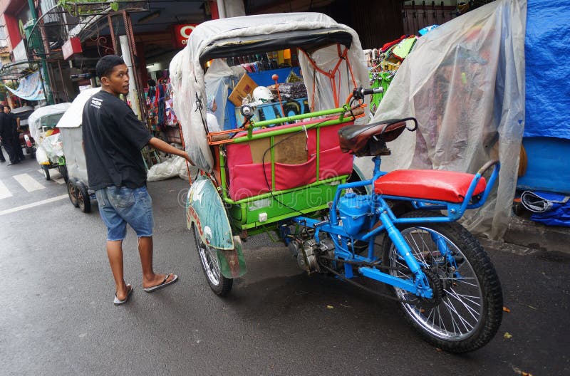 Motorized ricksaw editorial stock image. Image of rickshaw - 49949099