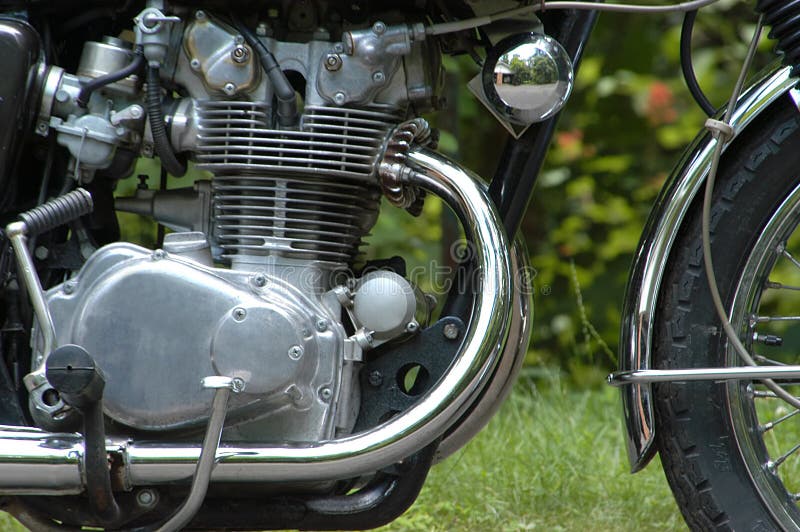 Motorradmotor stockbild. Bild von motor, fahrzeuge, datenbahn - 5609649