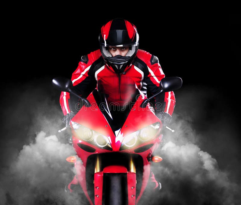 Motorrijder in Rood Materiaal Stock Afbeelding - Image of gemotoriseerd ...
