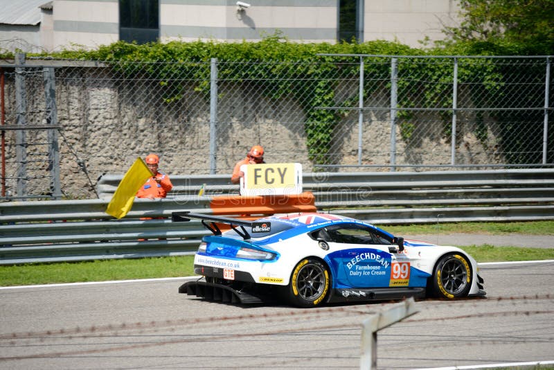 Motorsport Asti Martin Vantage V8 De Beechdean Imagem Editorial ...