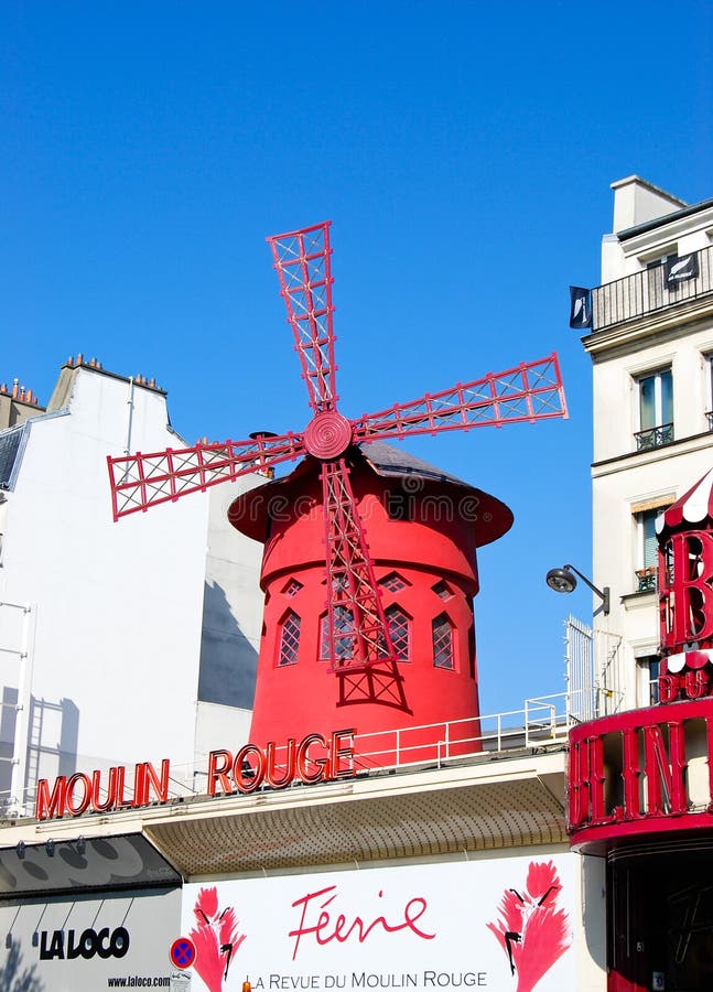 Moulin Rouge Building editorial stock photo. Image of event - 32379193