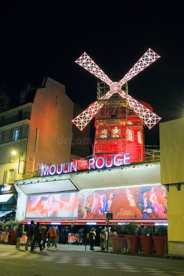 Moulin Rouge at Night editorial photography. Image of architecture ...