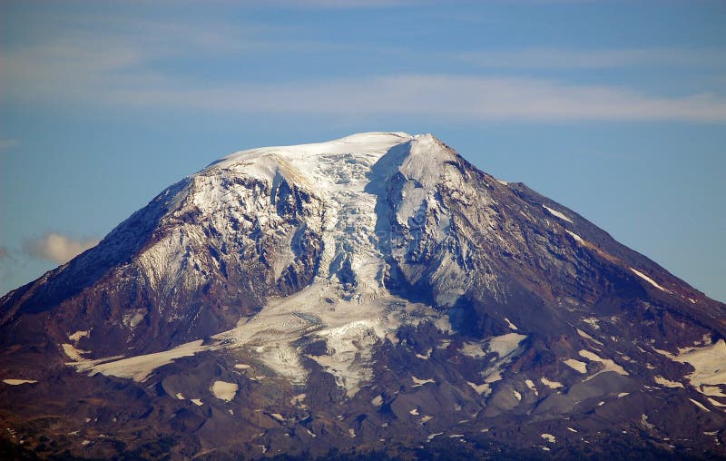 Grazing Cattle Ranch Countryside Mount Adams Mountain Farmland L Stock ...