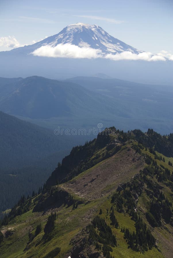 Mount Adams, Washington State Stock Photo - Image of cascades, range ...