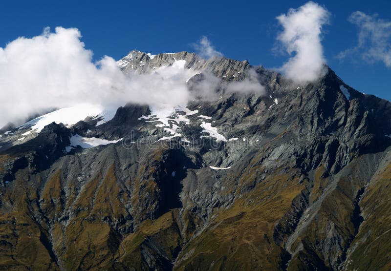 Mount Aspiring range stock image. Image of steep, range - 23471063
