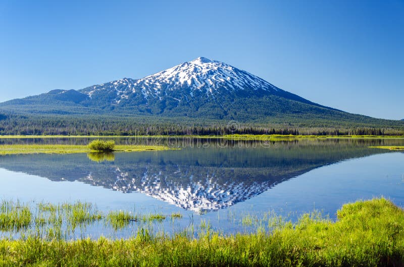 Mount Bachelor stock photo. Image of hill, destination - 31858384