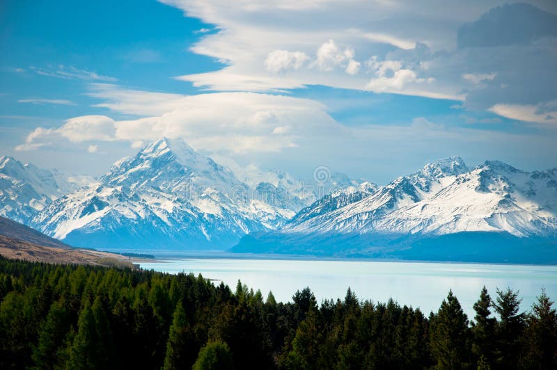Mount Cook, Trees & Lake Stock Photo - Image of hill, mountain: 21907368