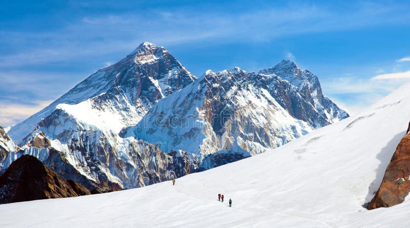 Mount Everest Glacier Hikers Nepal Himalayas Mountains Stock Photo ...