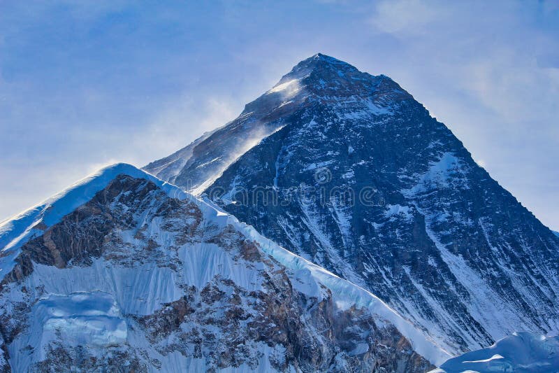 Mount Everest View from Kala Pathar Stock Image - Image of snow, trek ...