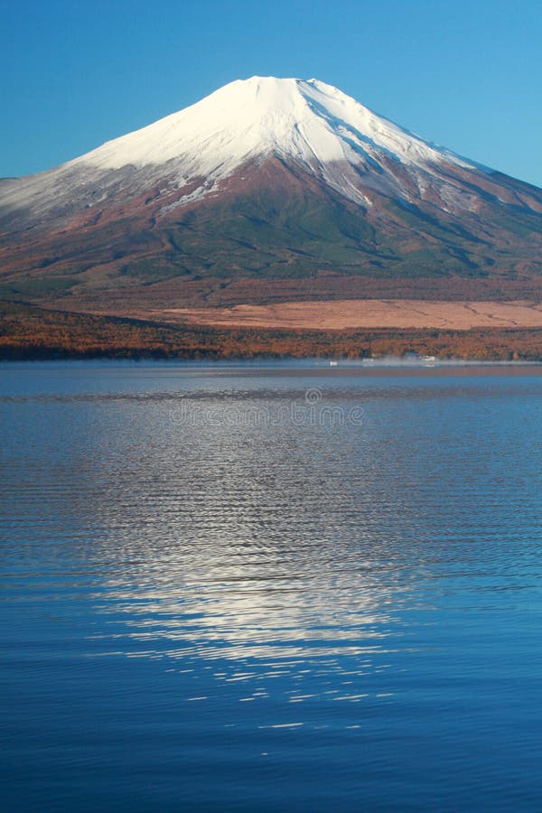 Mount Fuji at dawn stock image. Image of asia, environment - 1584613