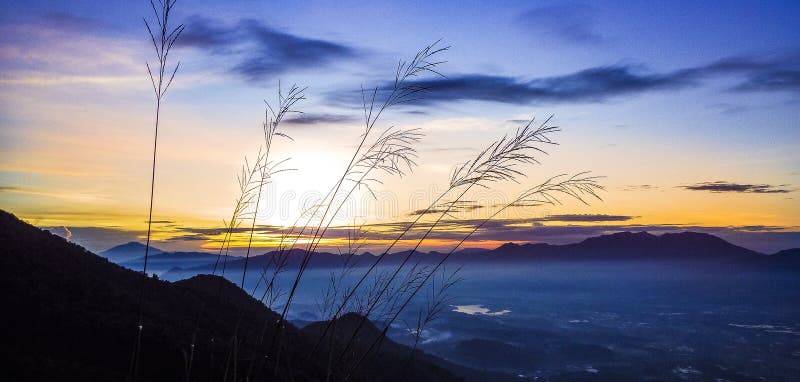 Mount Guntur sunrise stock image. Image of western, northwest - 91401535