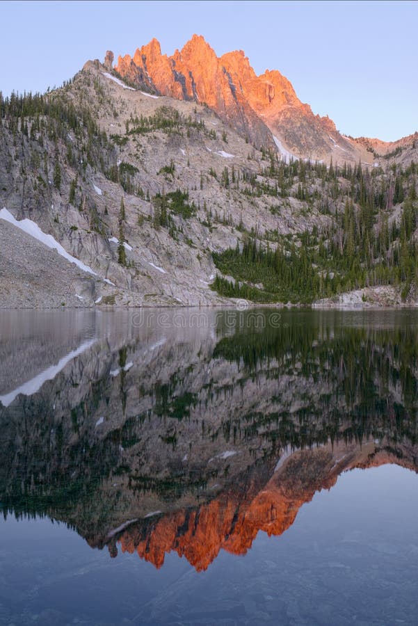 Mount Heyburn Reflected in Bench Lake Stock Photo - Image of heyburn ...