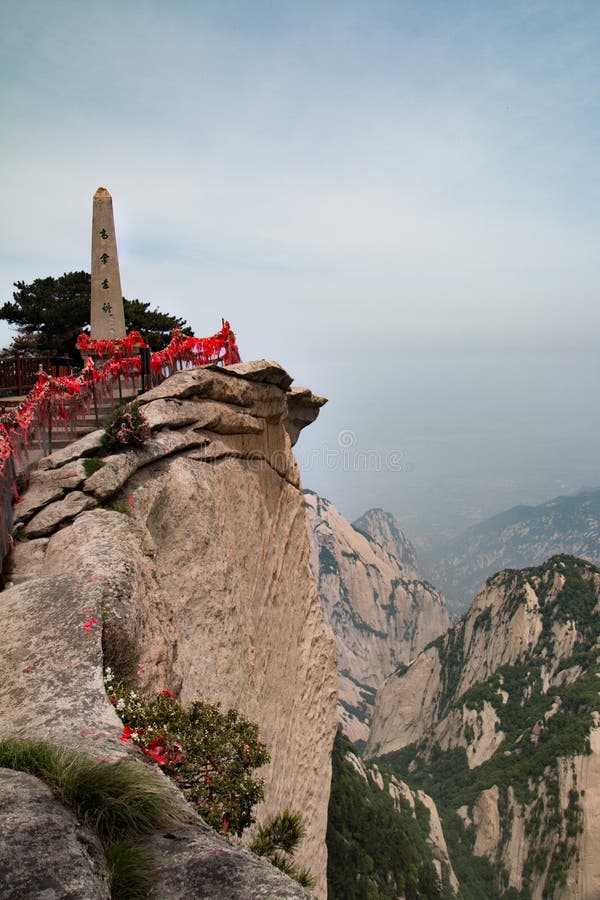 Mount Huashan China editorial photography. Image of trees - 79460757