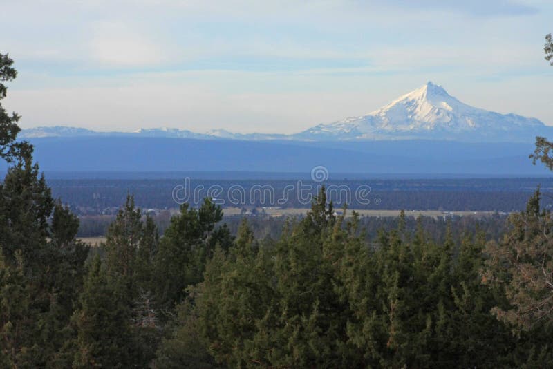 Mount Jefferson stock photo. Image of cascades, jefferson - 7232404