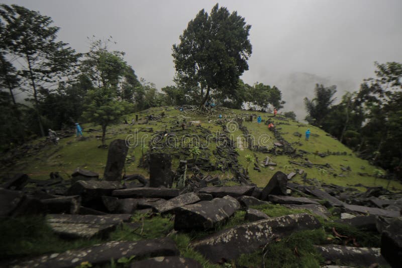 Mount Padang Megalithic Site Has Been Called the Largest Megalithic ...