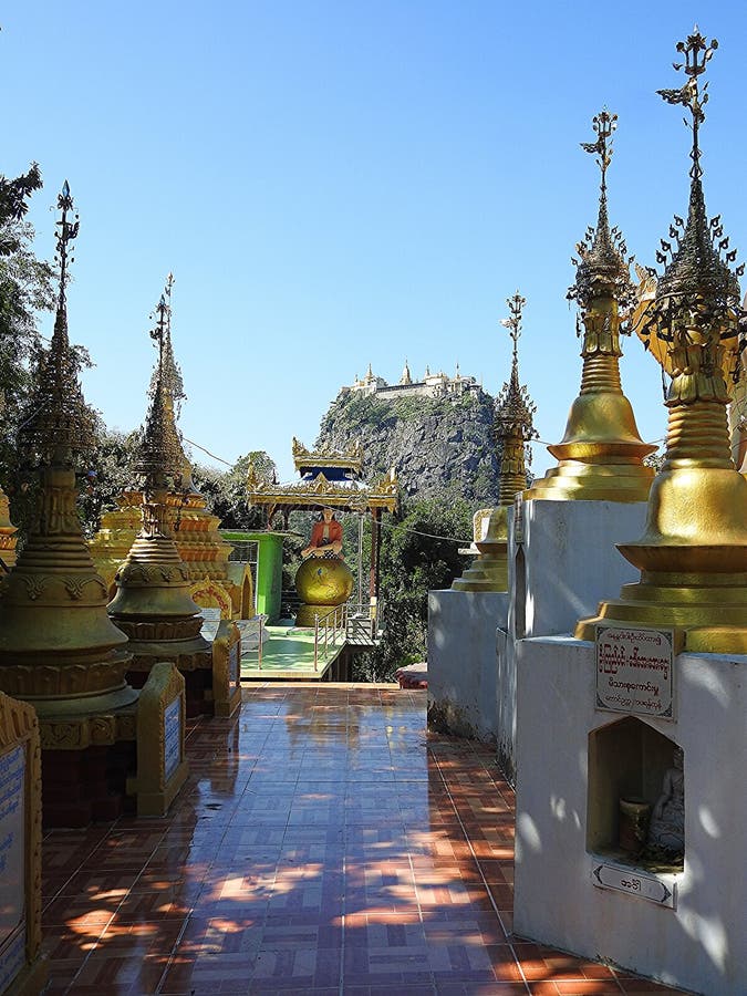 Mount Popa, Bagan, Birmania, Myanmar Editorial Photo - Image of tourism ...