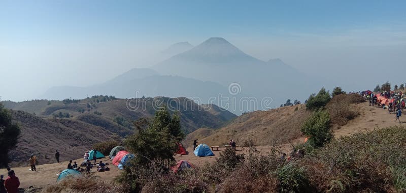 Mount Prau Dieng editorial stock image. Image of valley - 242971224