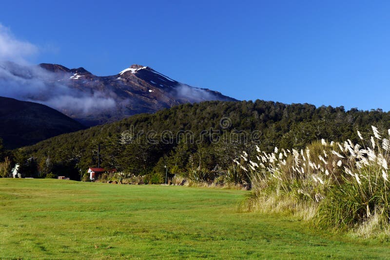 Mount Ruapehu Volcano, New Zealand Stock Photo - Image of volcano ...