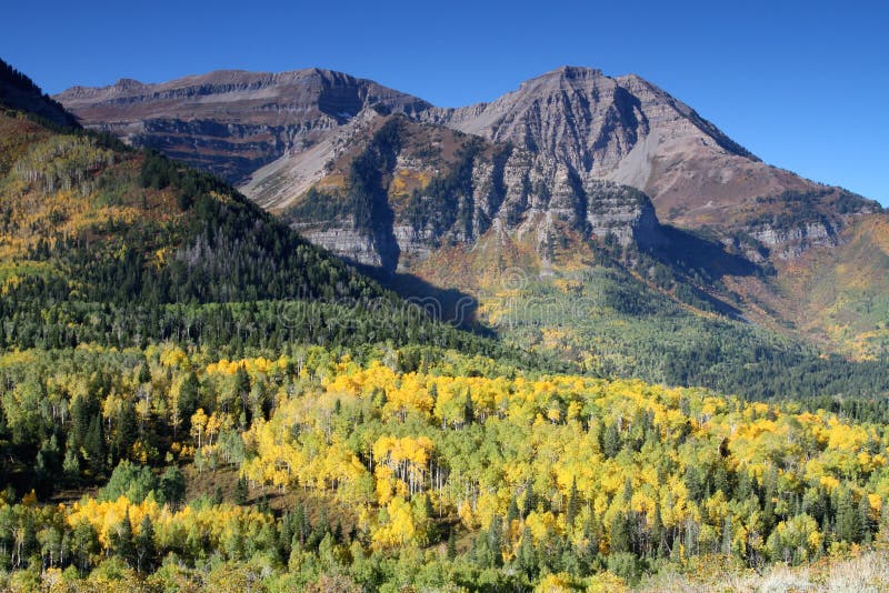 Mount Timpanogos stock photo. Image of beauty, range - 26957348