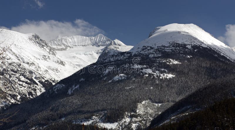 Mount Weart in Coast Mountains Stock Image - Image of mountains, tusk ...