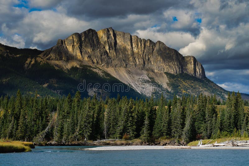 Mount Yamuska stock image. Image of natural, mountain - 29177851