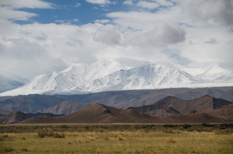 Mountain altun tagh stock image. Image of rocks, landmark - 325291661