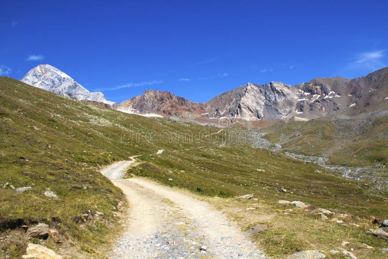 Mountain path stock image. Image of grass, ecology, mountain - 16109431